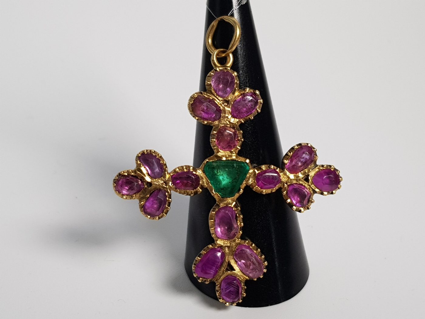 Red Spinel Pendant - Hispanic Antiques - UK Spanish AntiquesHispanic ...